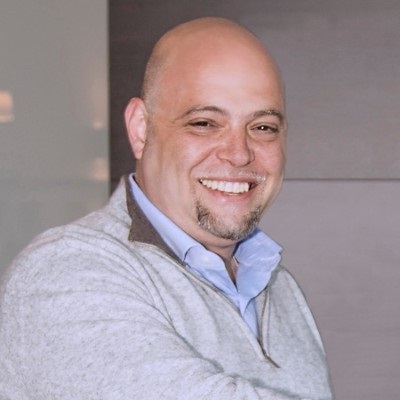 Meet the people featured in Opchat News live at 100% - Optical News